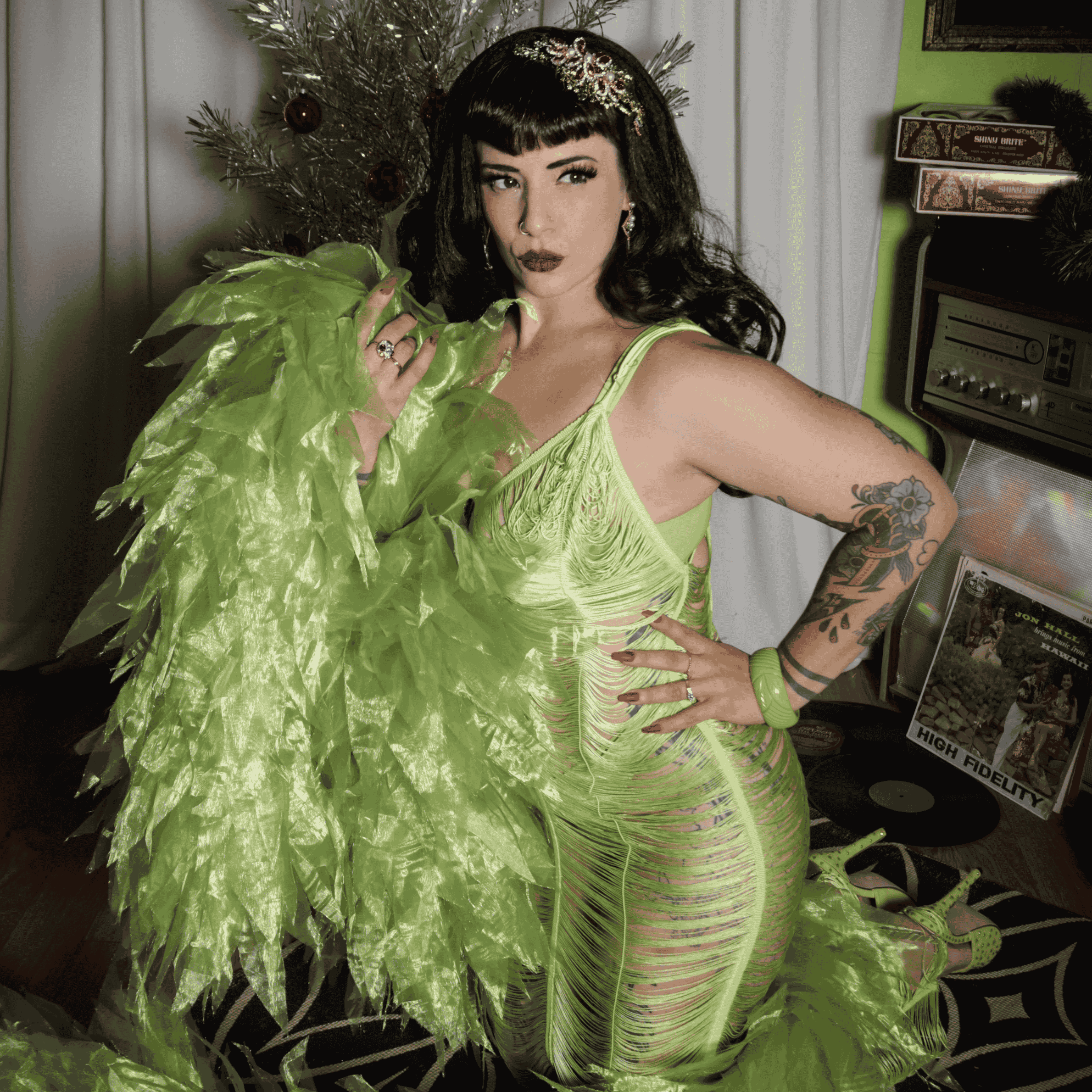 Sizzlin Liz - The Cherry Arts